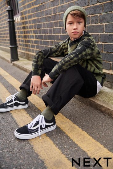 Photographic – Bruce and Brown