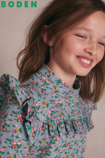 Photographic – Bruce and Brown